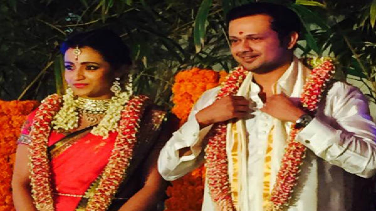 Actress Trisha Krishnan and Varun Manian Engagement photo - Malayalam ...