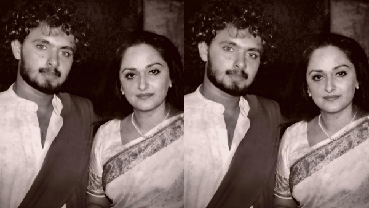 Actor Vineeth Kumar Shared His Old Picture From Devadoothan Movie Goes Viral - Malayalam Filmibeat