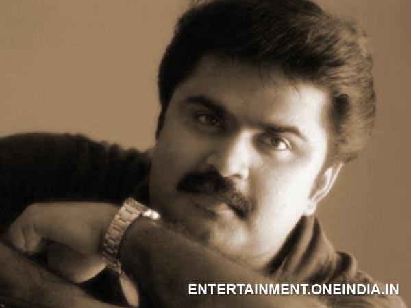 Anoop Menon Turns Singer Again! - Malayalam Filmibeat