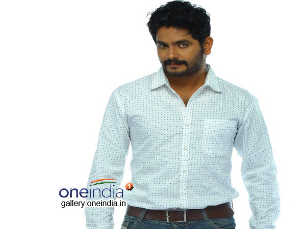 Aneesh G Menon New Promising Star Of Malayalam - Malayalam Filmibeat