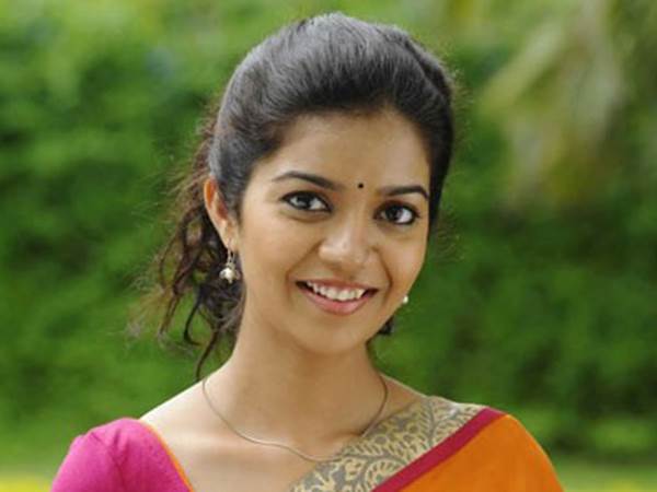 Swathi All Set To Get Married - Malayalam Filmibeat