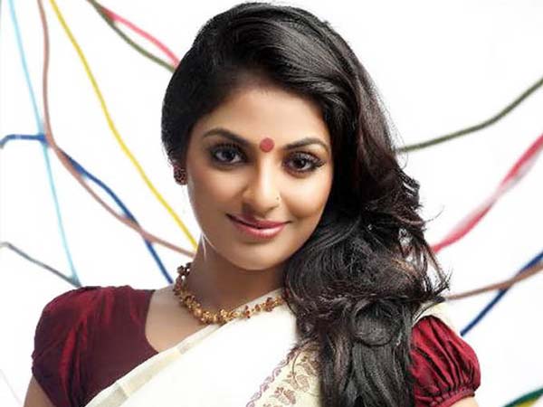 Mythili will be part of a social drama - Malayalam Filmibeat