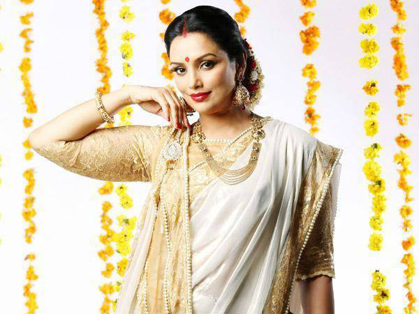 Swetha Menon comming back to malayalam film industry in the film ...