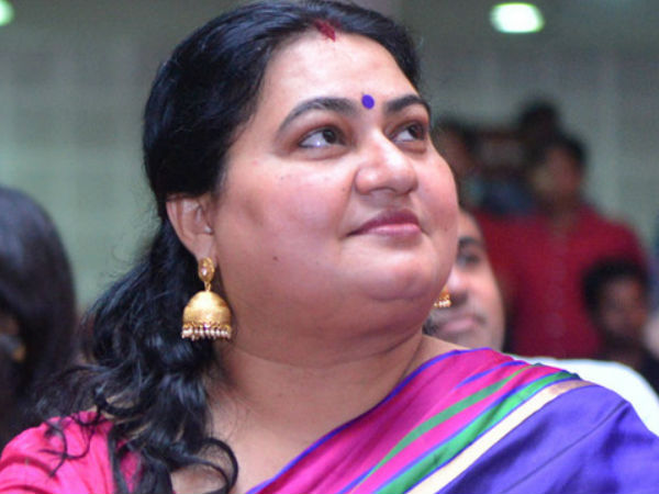 My life is not a comedy says Bindu Panicker - Malayalam Filmibeat