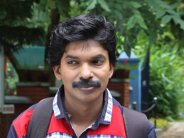 Santhosh Pandit in a multilingual horror movie! - Malayalam Filmibeat