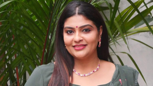 Koodevide Actress Nishaa Mathew Opens Up About Her Life And The ...